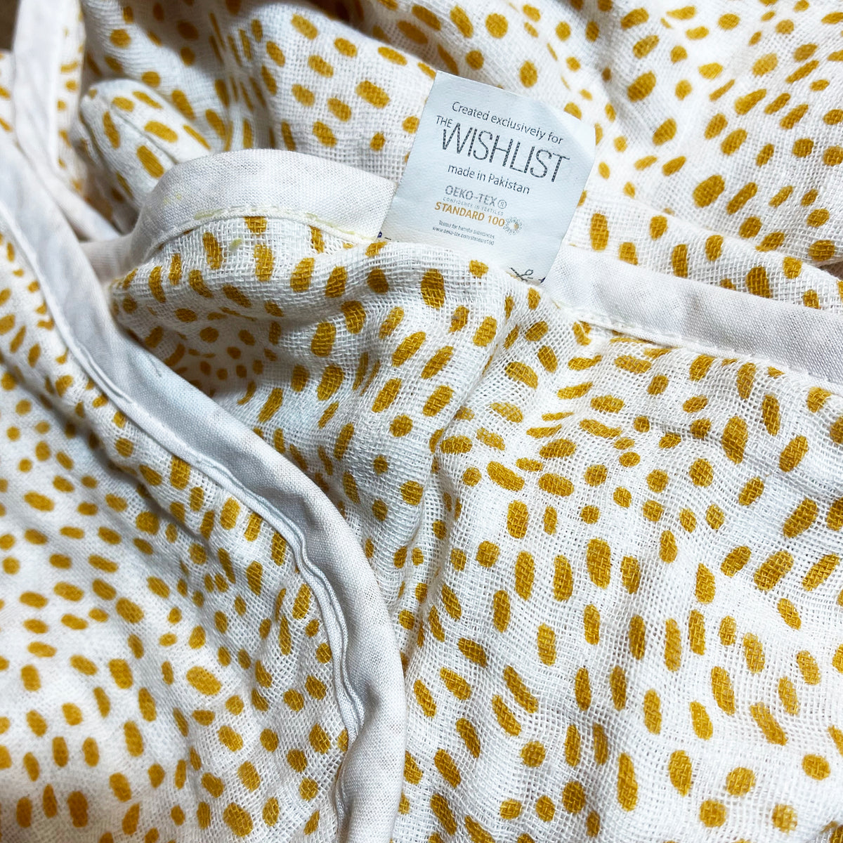 Giggle Yellow – The Wishlist